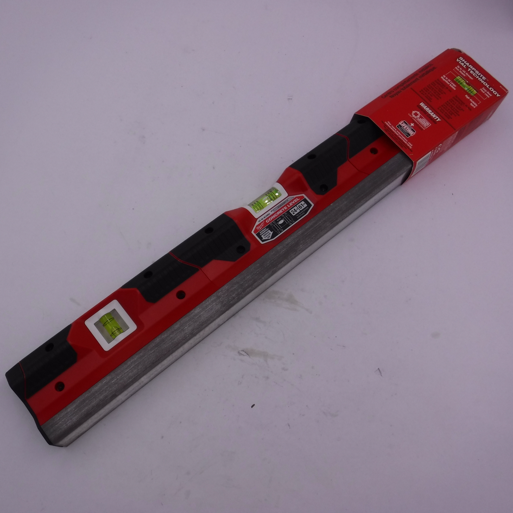 24" Milwaukee Aluminum Redstick Concrete Level Magnesium Base ...