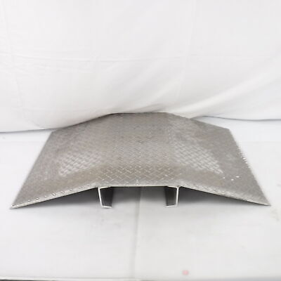 Vestil FHCR-24-40-8-4H Aluminum Hose & Cable Crossover Ramp, 24"x40 ...