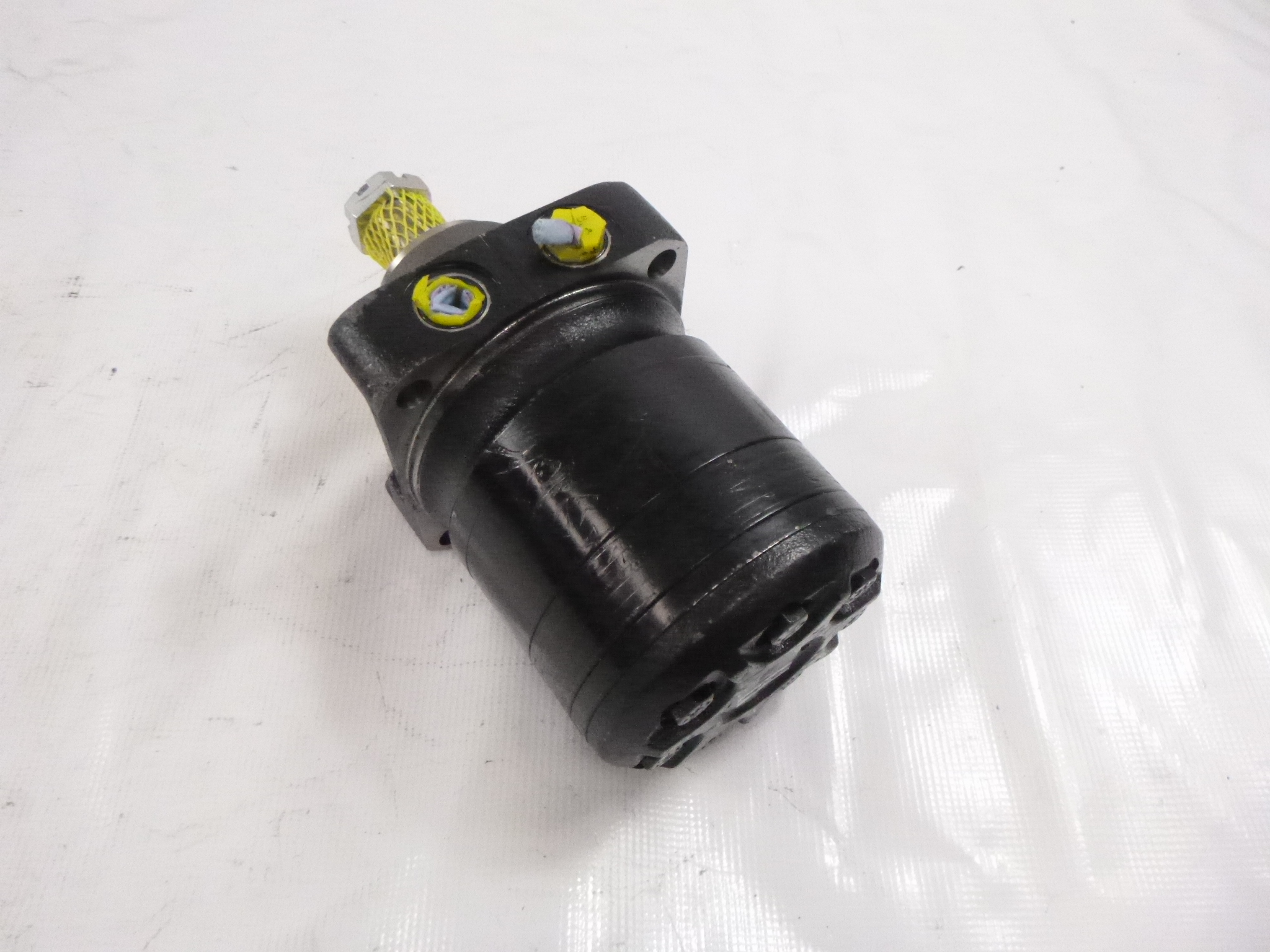 Parker TF0360US080AAAF TF Series Torqmotor 1 1/4" Tapered Shaft 60:40 ...