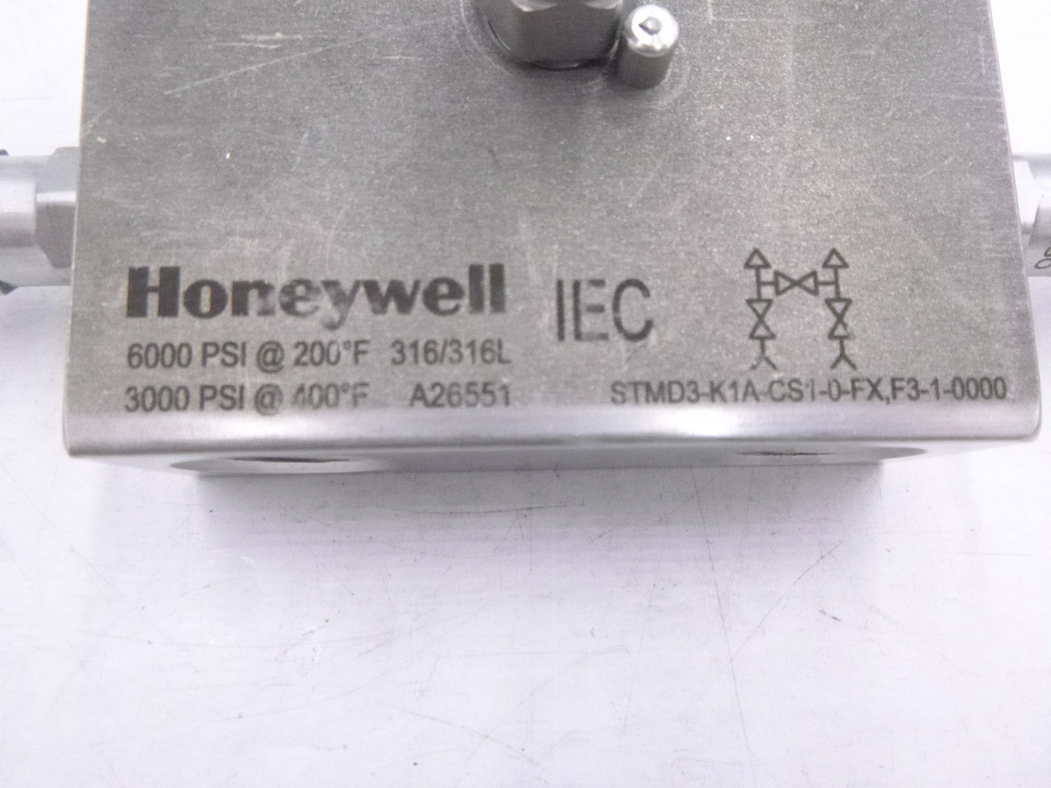 Honeywell STMD3-K1A-CS1-0-FX Smartline Manifold F3-1-0000 - OneClick ...