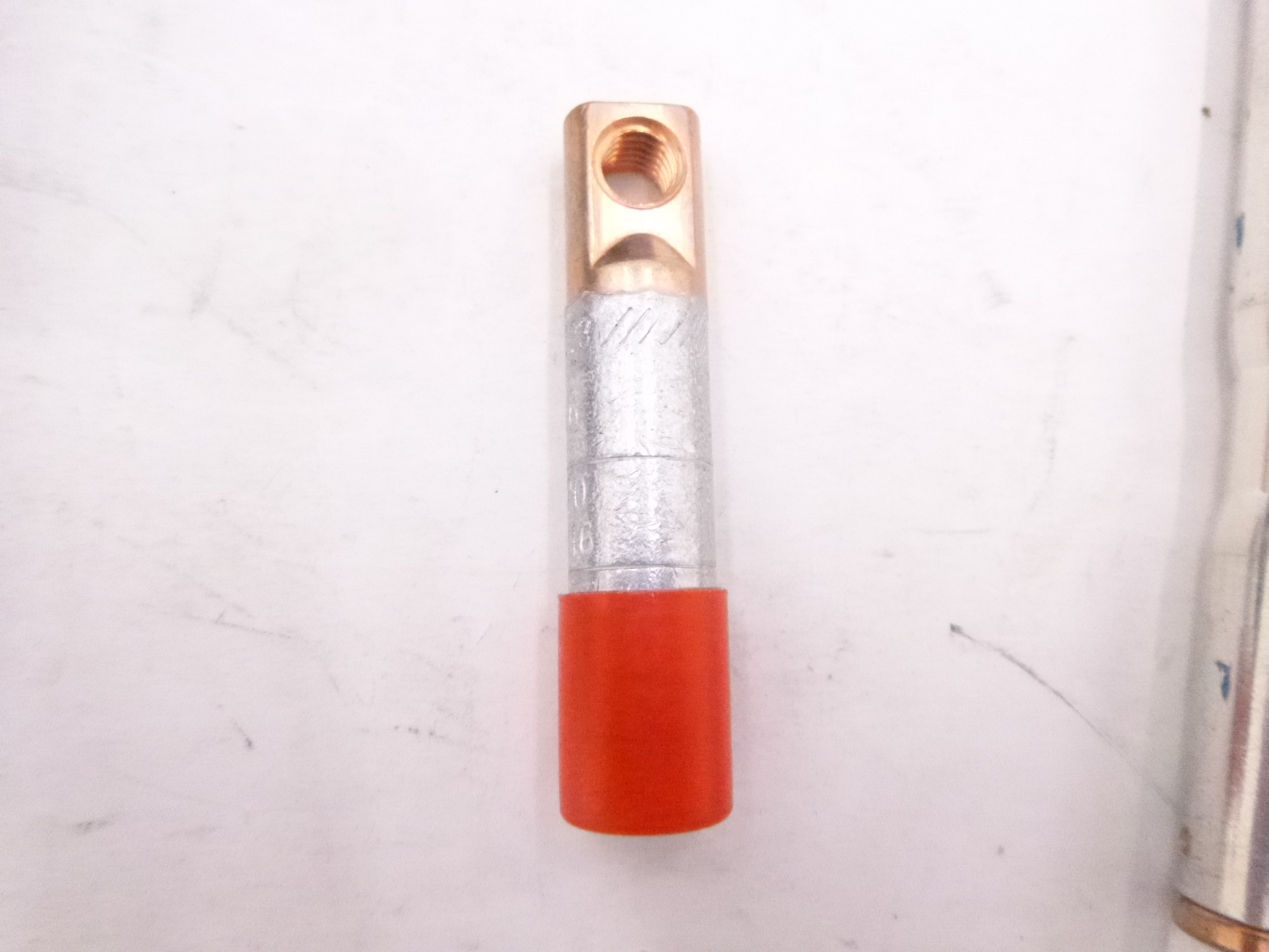 Eaton LE235D06T Cooper Power Series Loadbreak Elbow w/Test Point 200AMP ...