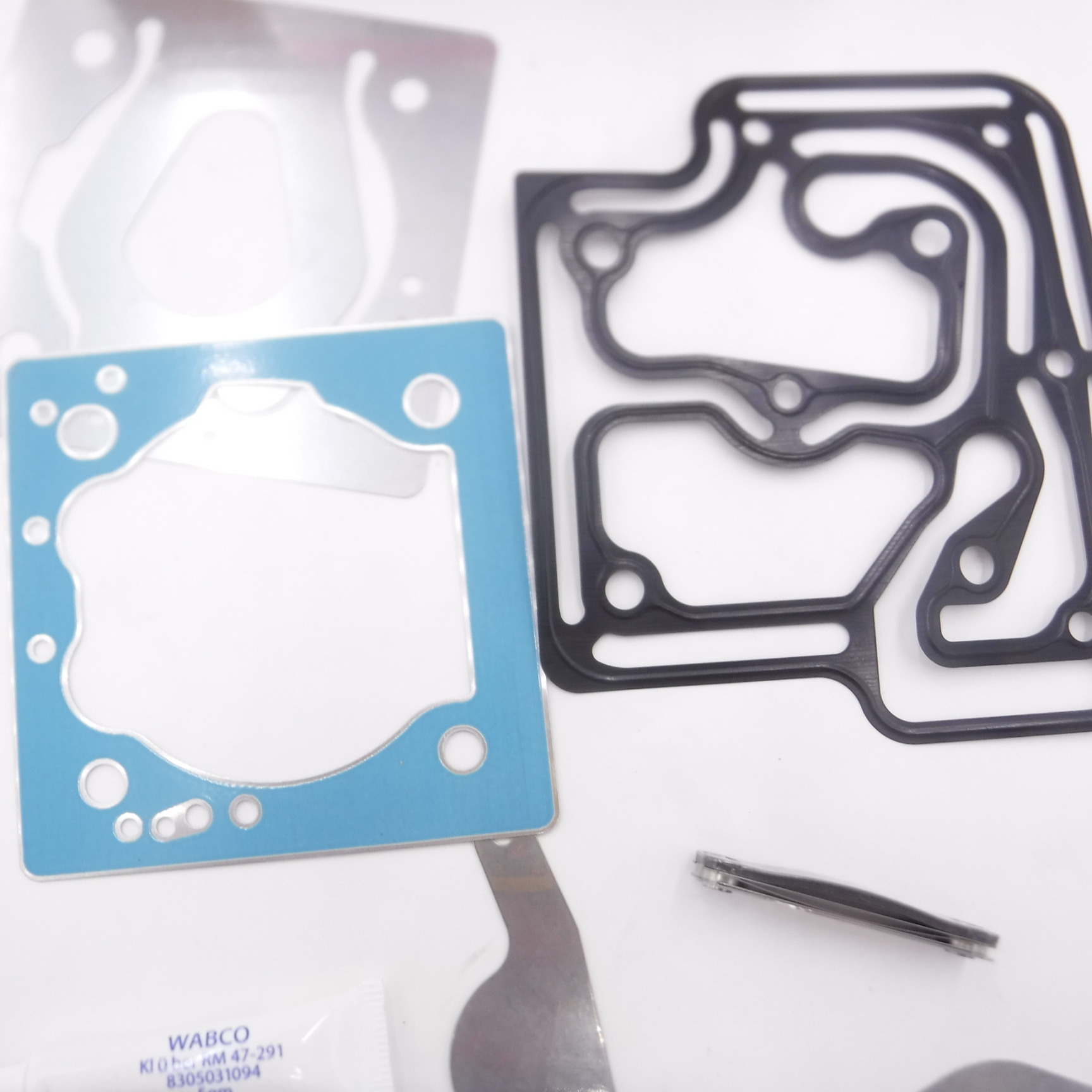 OEM Cummins A/C Compressor Gasket Kit for Cummins & Mack ISX ...