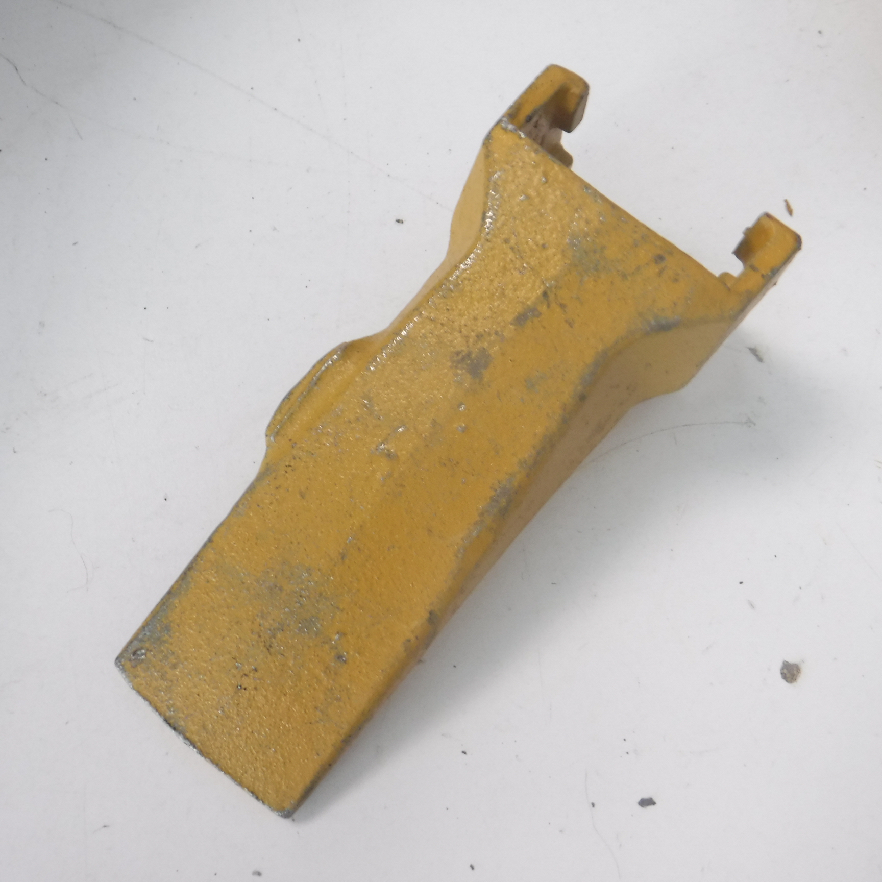 4 Pack Romac Esco Bucket Teeth V17SYL For Backhoe - OneClick Warehouse