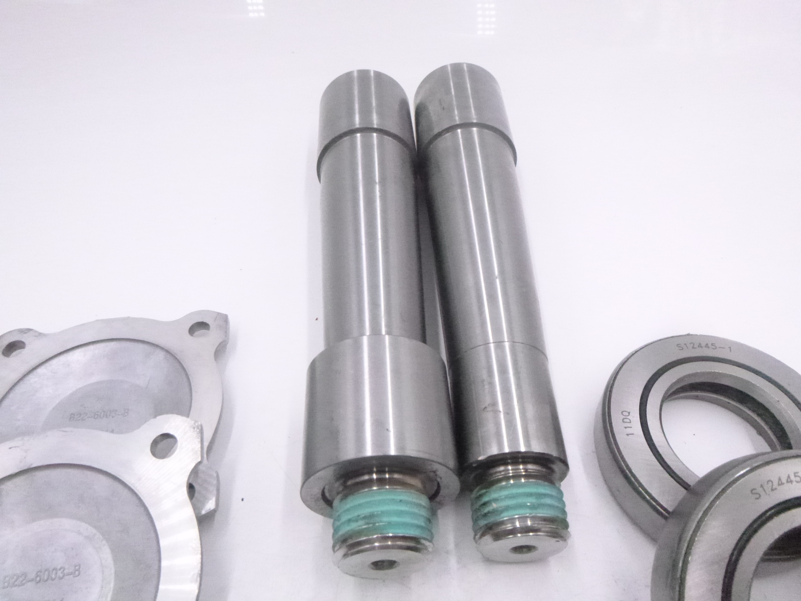 OEM Paccar B74-1001 Kingpin Kit 20K Svc For Kenworth Peterbilt SEE DESC ...