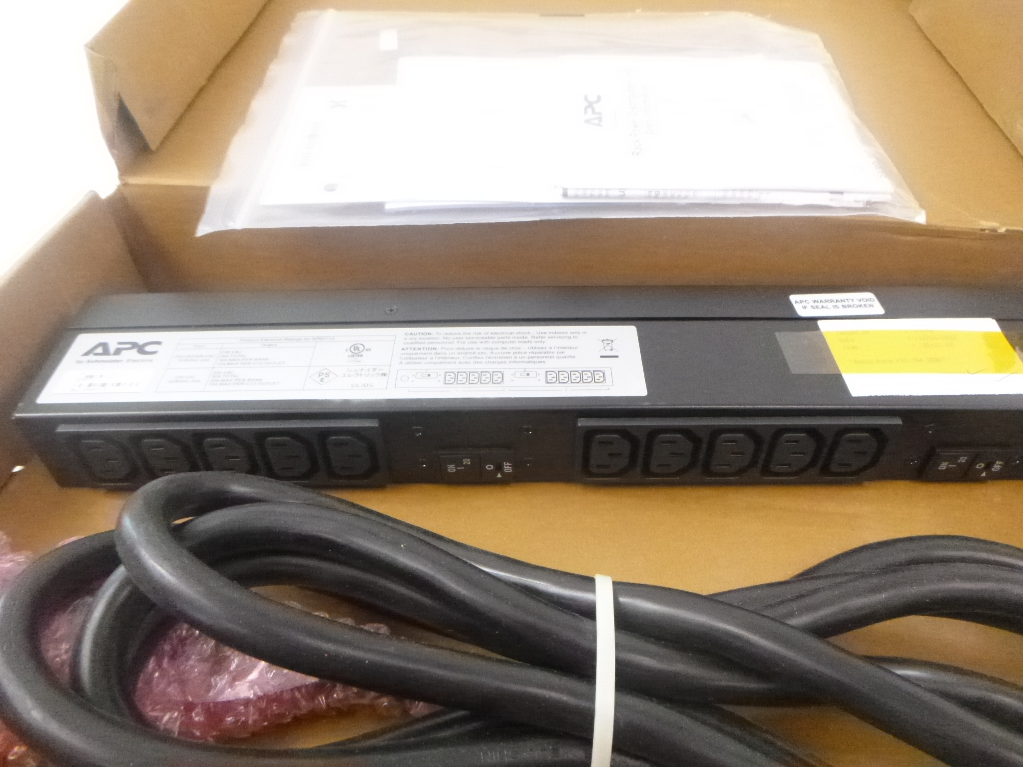 APC AP9571A Rack Power Distribution Unit PDU Basic 1U 10 Outlets ...