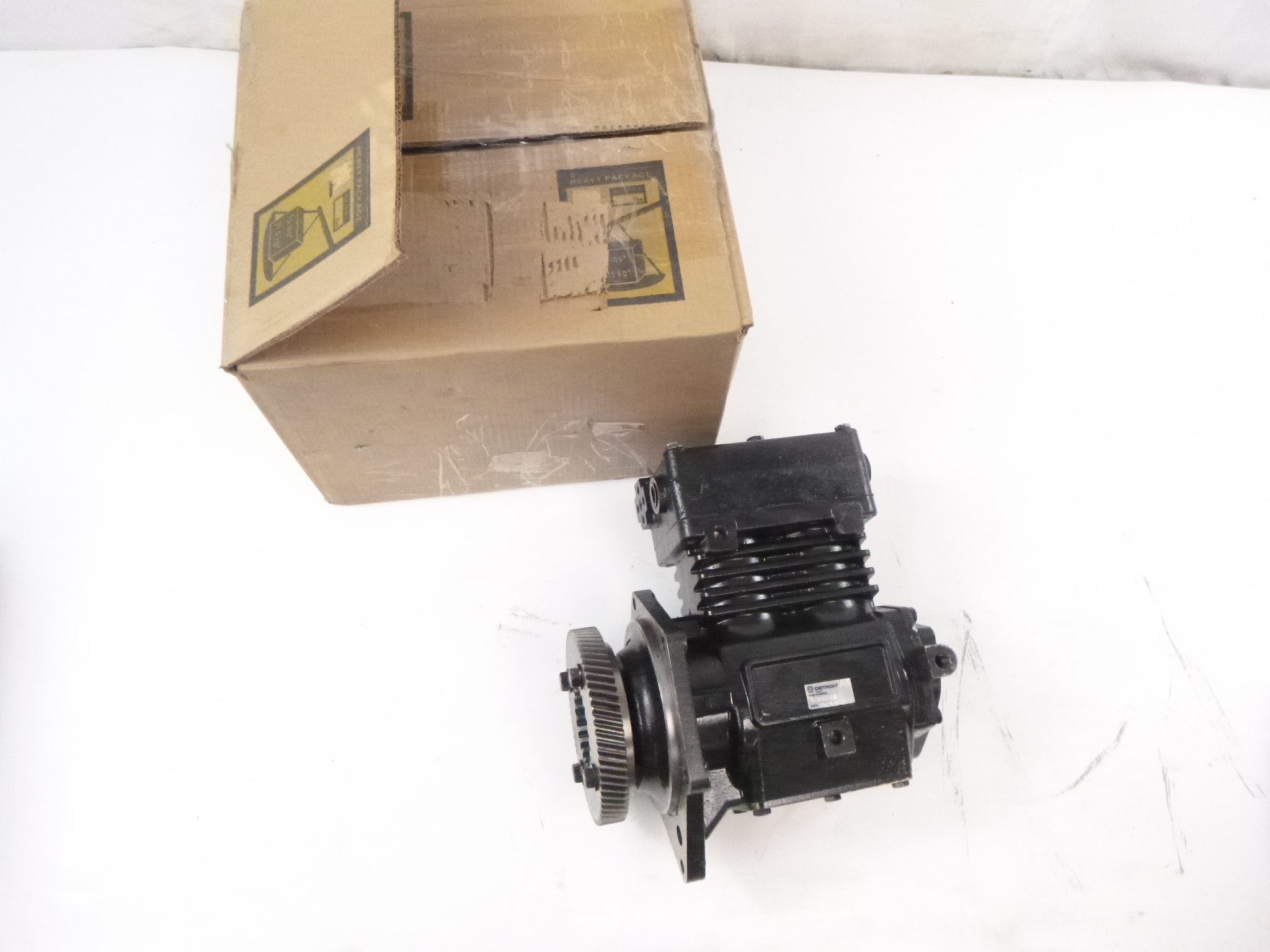 Reman OEM Detroit Diesel Air Compressor 60 Series 12.7 TU-FLO 750 Truck ...