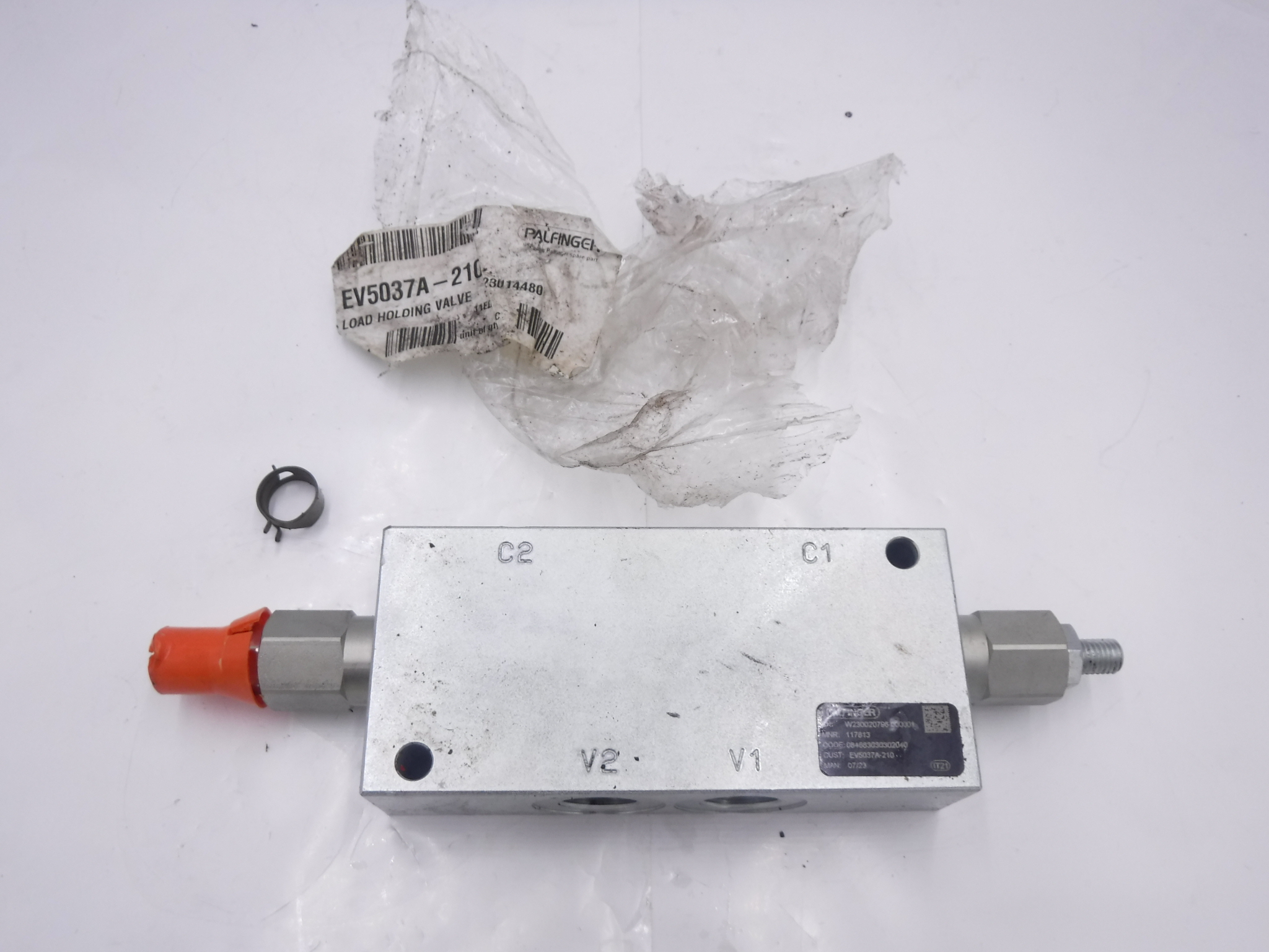 Palfinger Slew Load Holding Valve EV5037A-210 - OneClick Warehouse