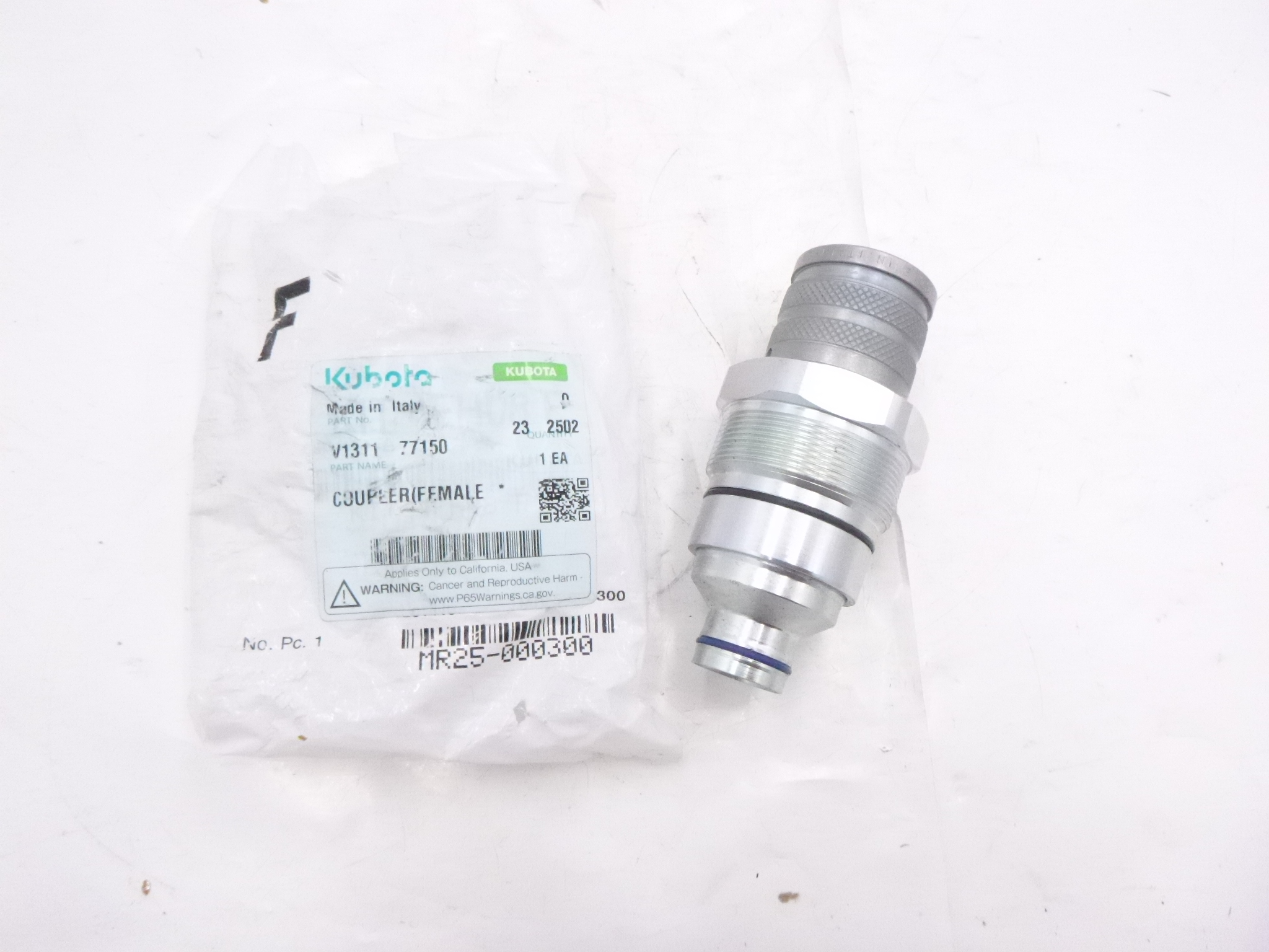 Genuine OEM Kubota V1311-77150 Female Coupler for SCL1000 SSV65 SSV65C ...