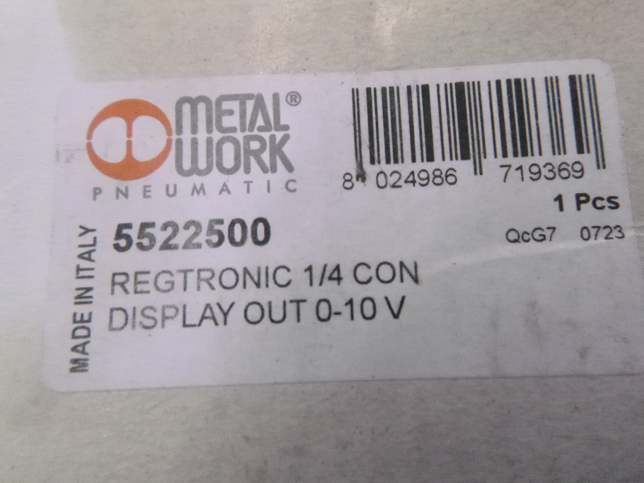 METAL WORK PNEUMATIC Regulator 1/4" Port 1/4" Display 1700 NL/MIN ...